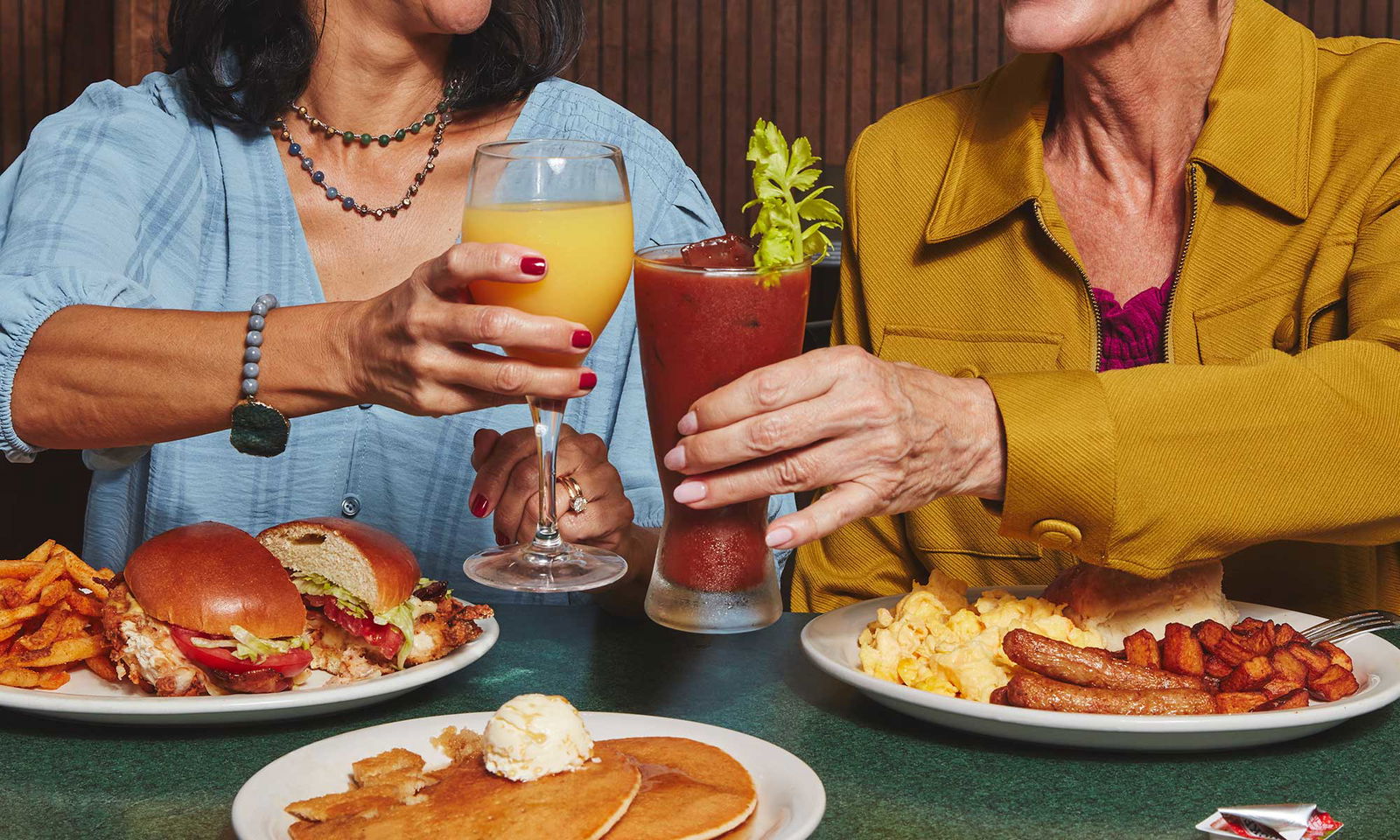 Metro Diner Serves Alcohol | Mimosas, Bloody Marys, Wine & Beer